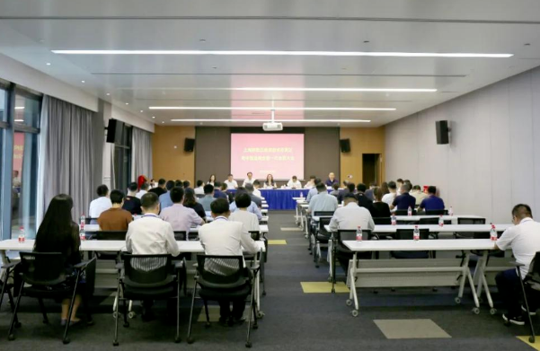 松江经开区青年创业商会正式成立 维旺光电董事长朱文逸当选首任会长 盖锡新能源—国内新能源专业资讯平台